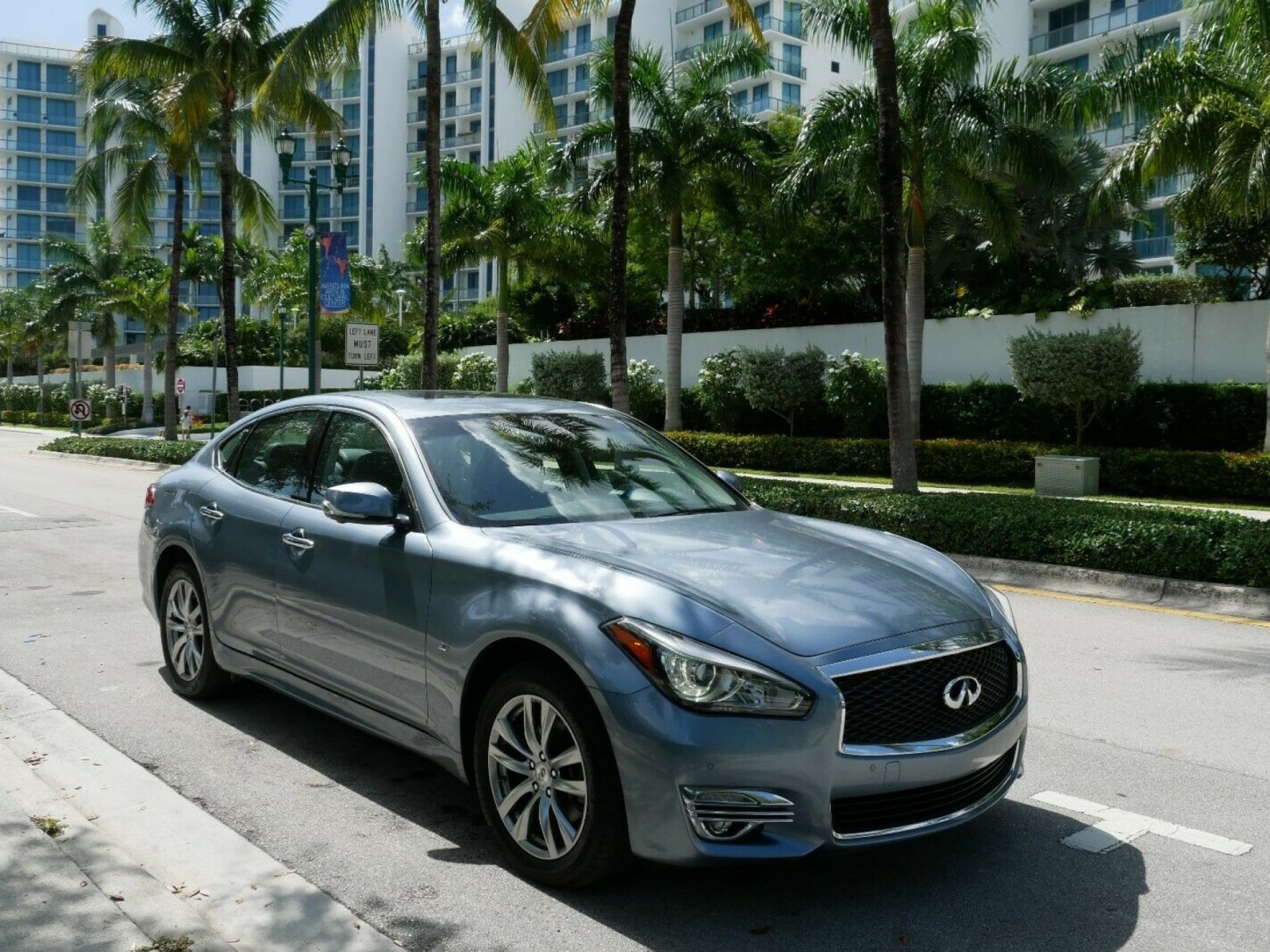 2018 Infiniti Q70 // Buy Cars on GBChoice