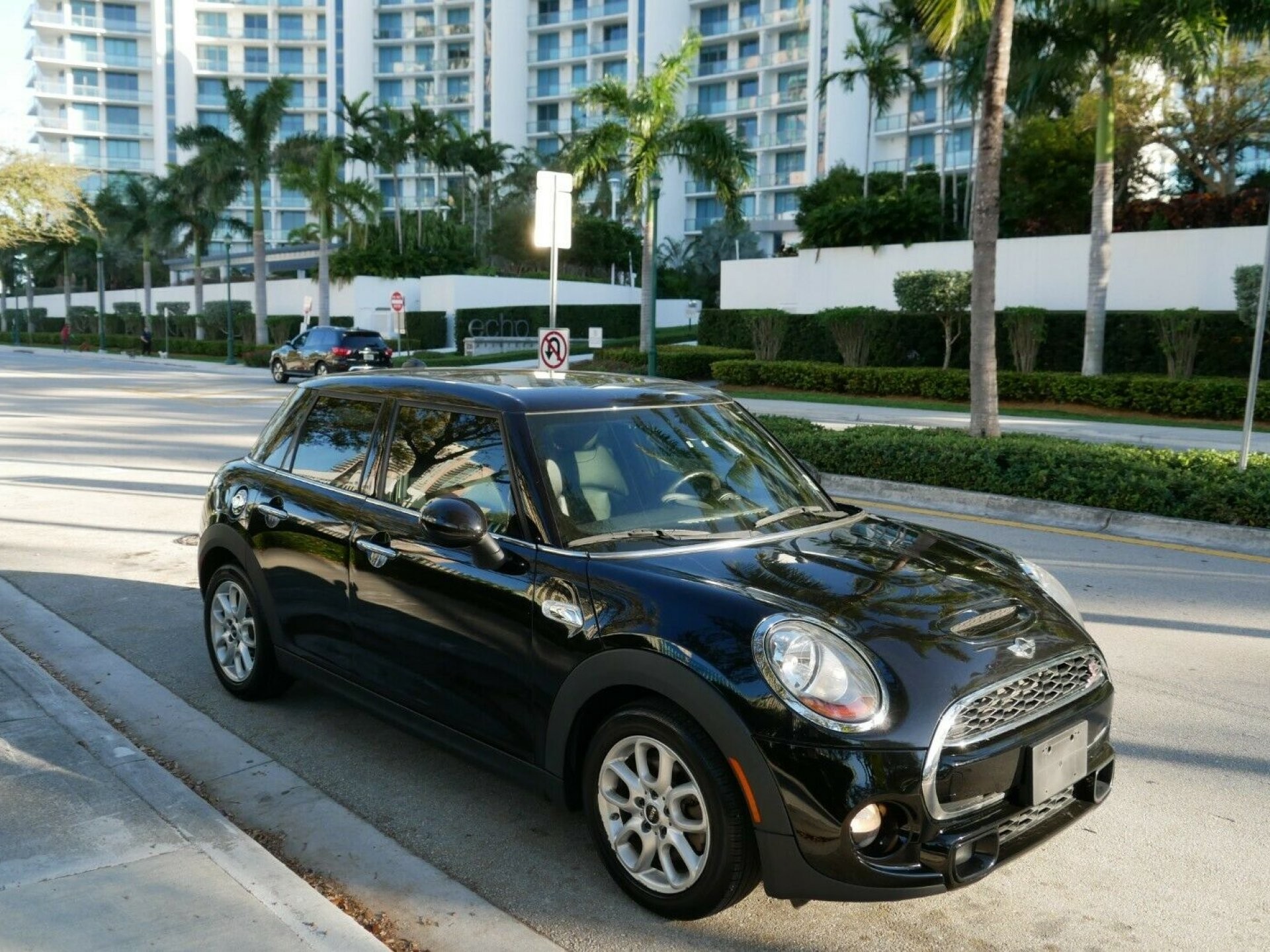 2017 Mini Cooper S // Buy Cars on GBChoice