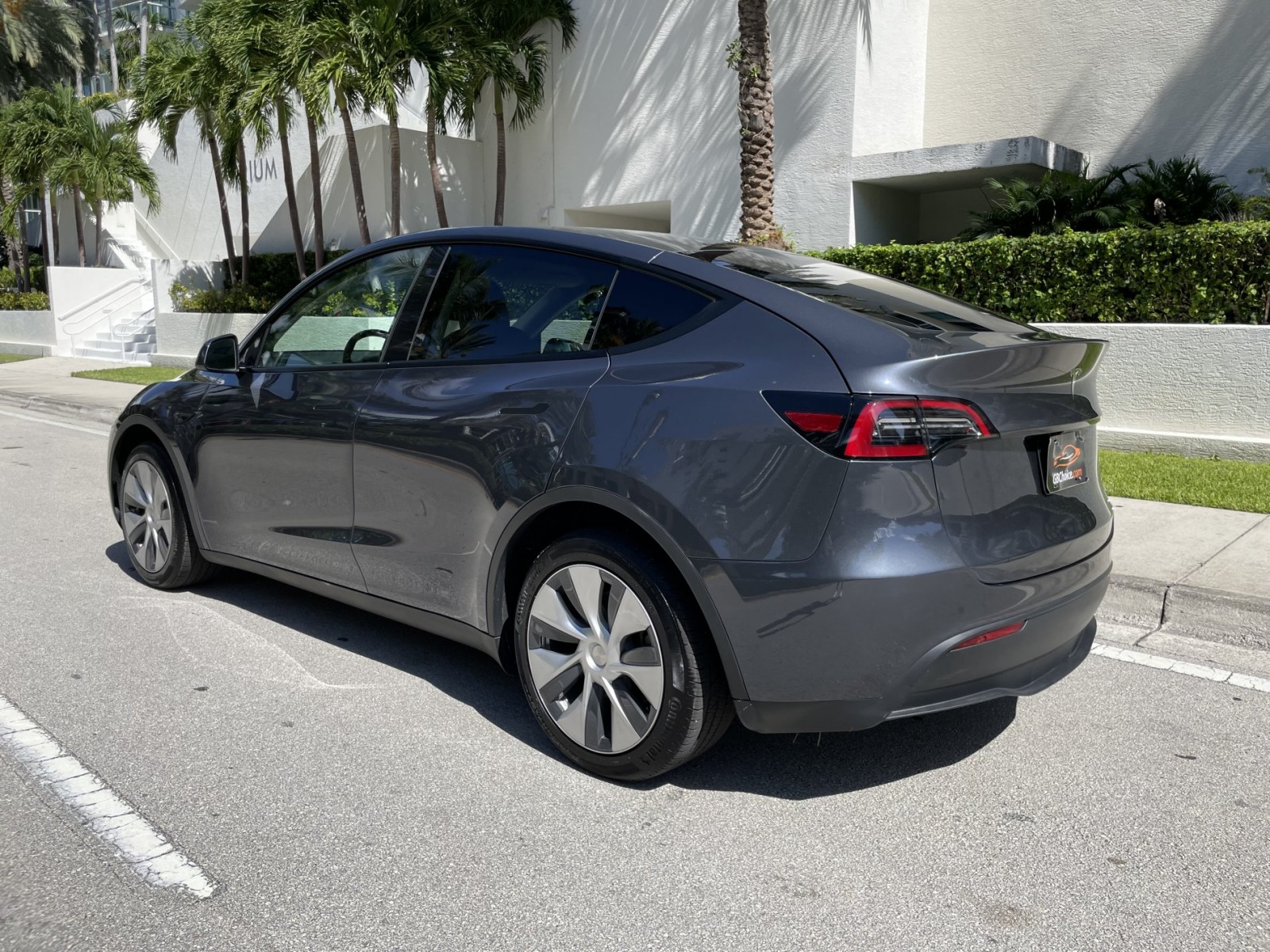 Tesla Model Y: characteristics and features of the electric car